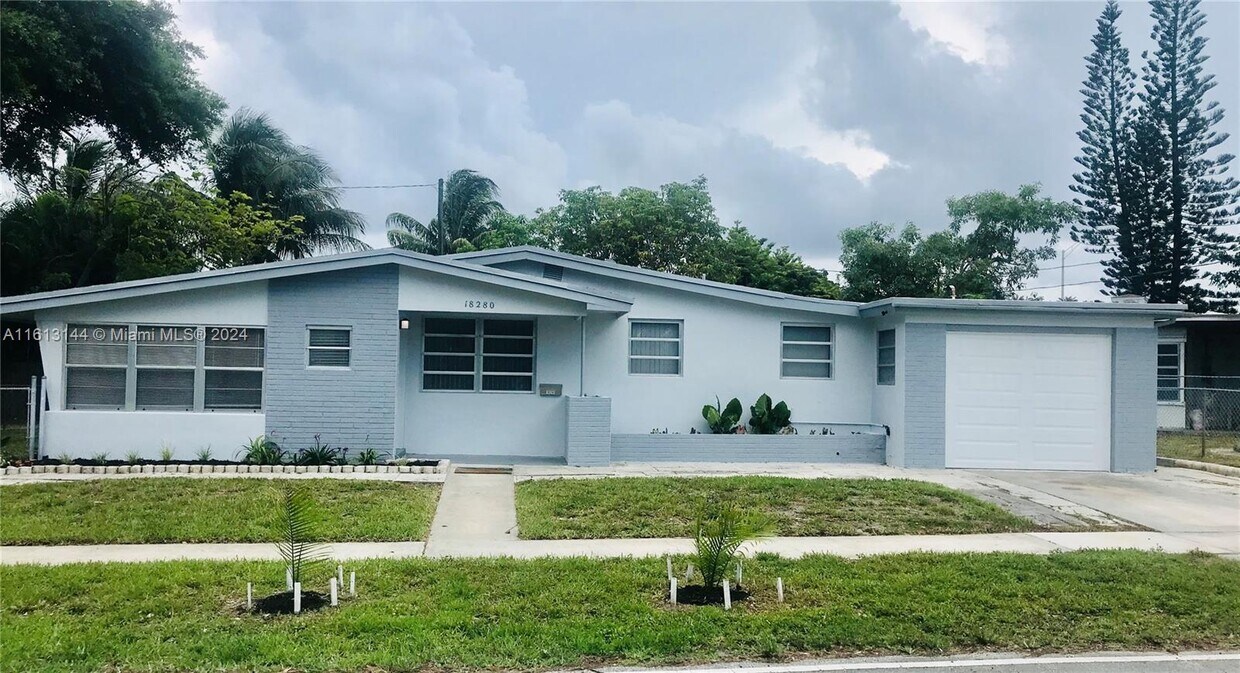 18280 S Glades Dr, North Miami Beach, FL 33162 - House Rental in North ...