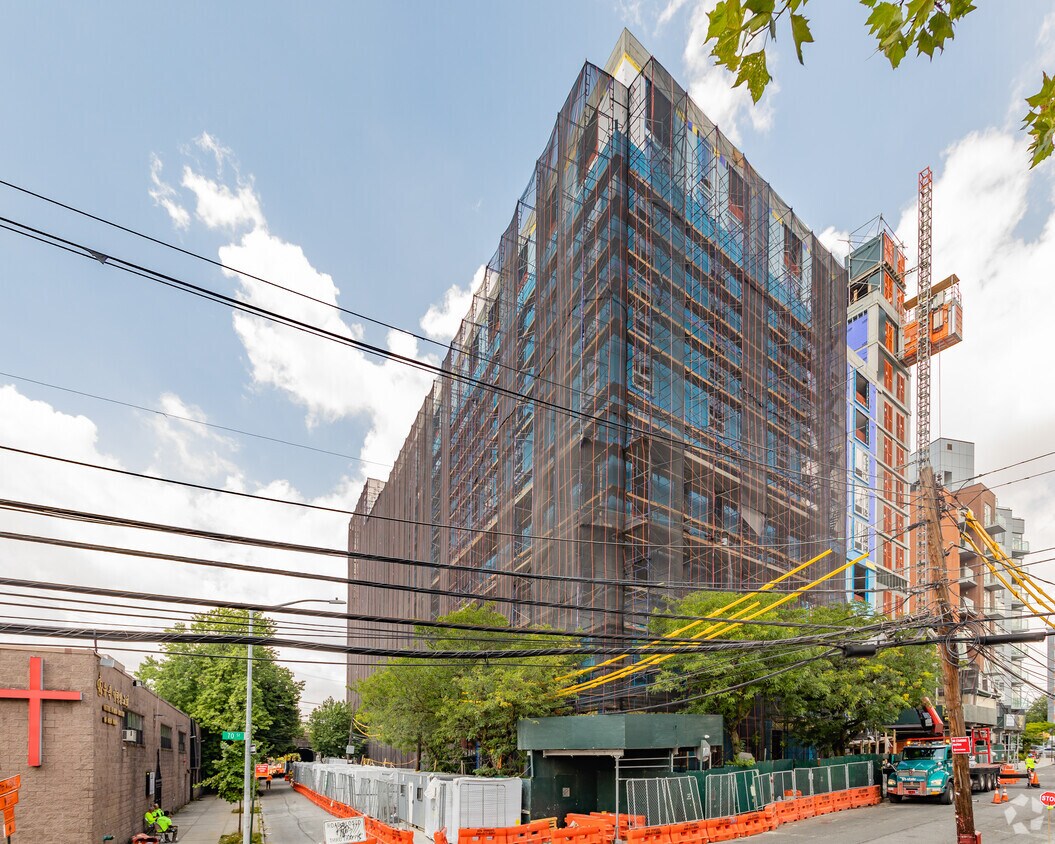 Woodside Central - Apartments in Woodside, NY | Apartments.com