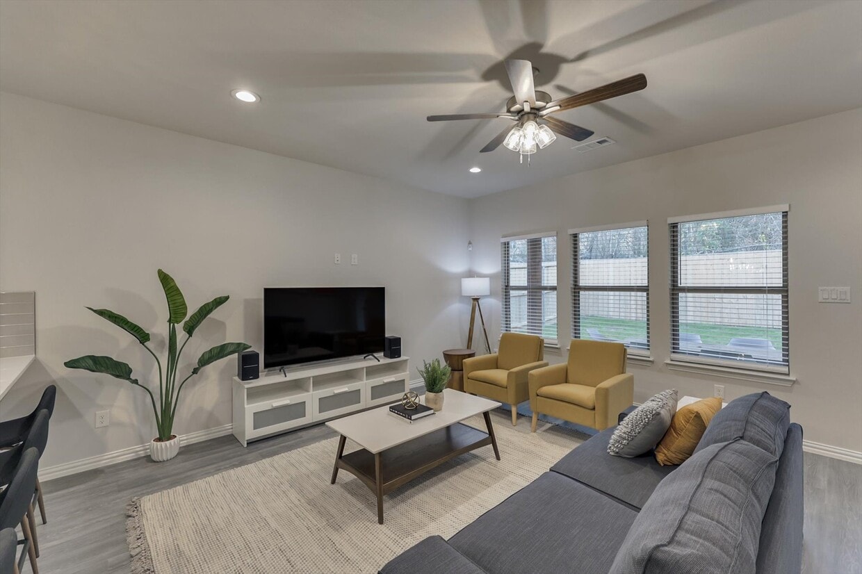 1525 Doyle Ave, Dallas, TX 75203 - House Rental in Dallas, TX ...