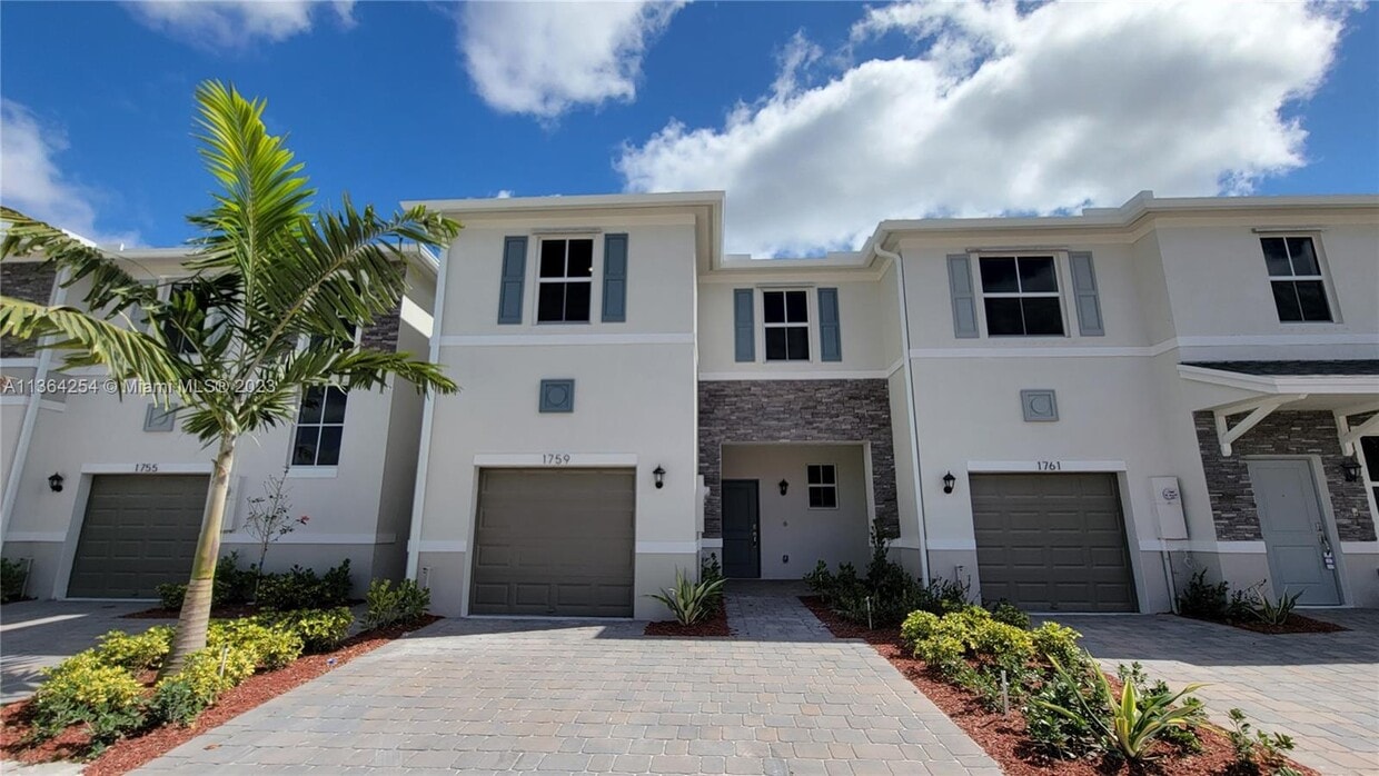 1759 SE 8th Ter, Florida City, FL 33034 - Townhome Rentals in Florida ...