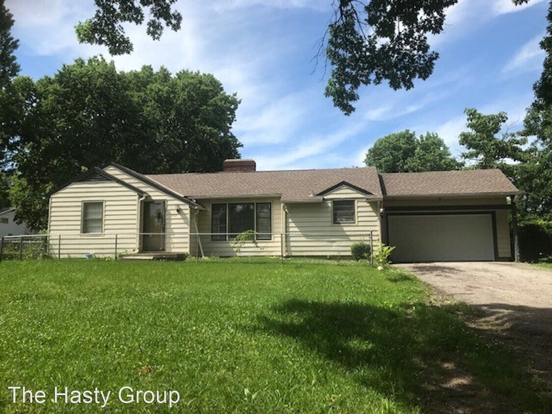 112 E 99th St, Kansas City, MO 64114 - House Rental in Kansas City, MO ...