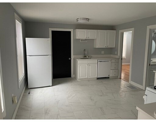 14 Clinton St Unit 1, Marlborough, MA 01752 - Condo for Rent in ...