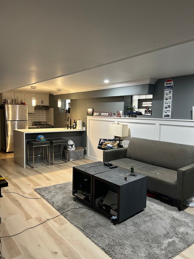 4911 N Menard Ave Unit Basement Studio, Chicago, IL 60630 - 4911 N ...