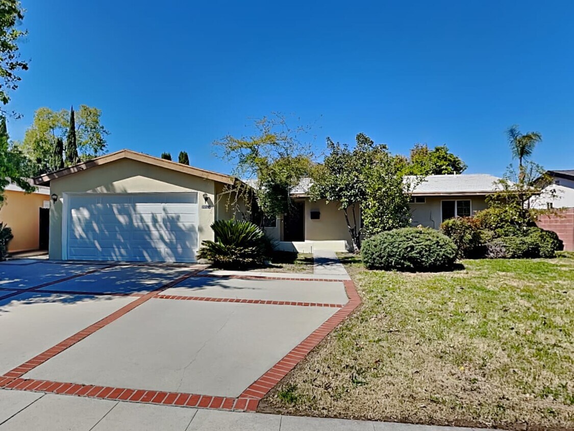 20527 Londelius St, Los Angeles, CA 91306 | Apartments.com