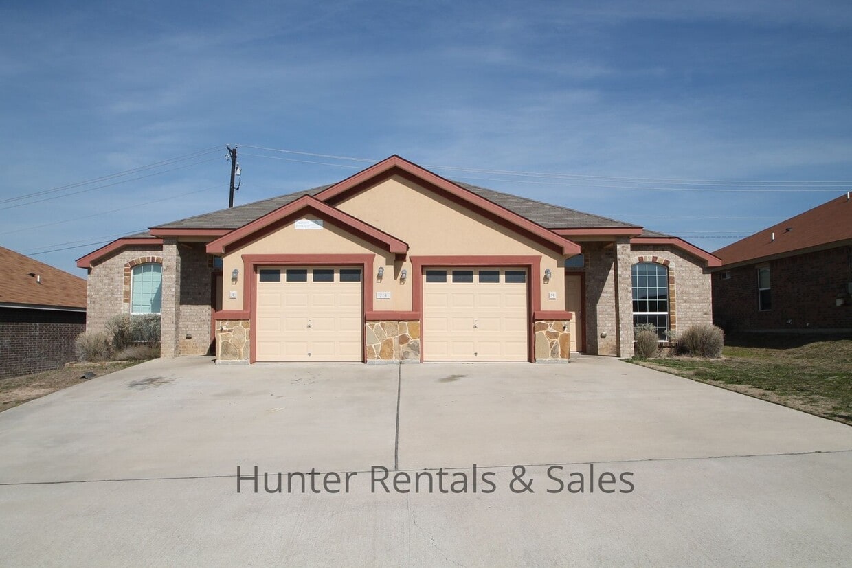 213 Study Hall Lp, Killeen, TX 76549 - Townhome Rentals in Killeen TX ...