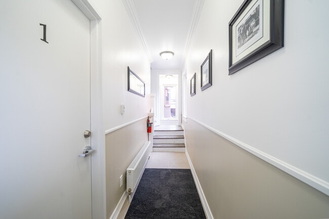 91 Clinton St Unit 3, Toronto, ON M6G 2Y4 Apartments - 91 Clinton St ...