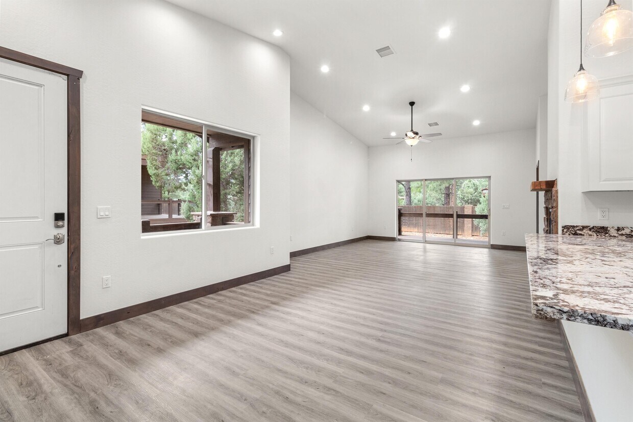 2900 W Villa Loop, Show Low, AZ 85901 - Townhome Rentals in Show Low AZ ...