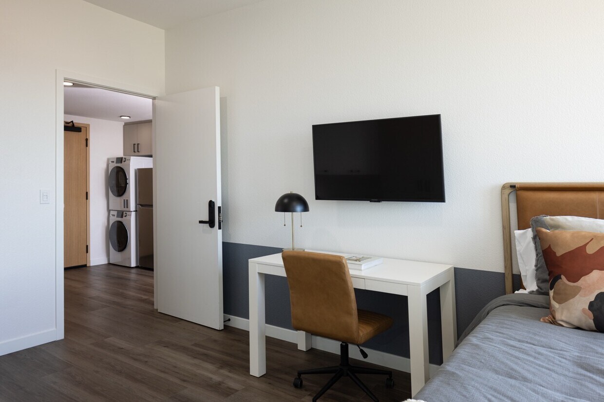 ArtHaus Ninth - 685 9Th St Oakland, CA 94607 | Apartments.com