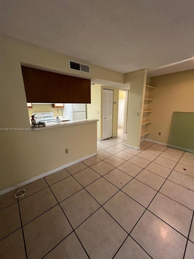 1261 SW 46th Ave Pompano Beach, FL 33069 - Alquileres en Pompano Beach ...