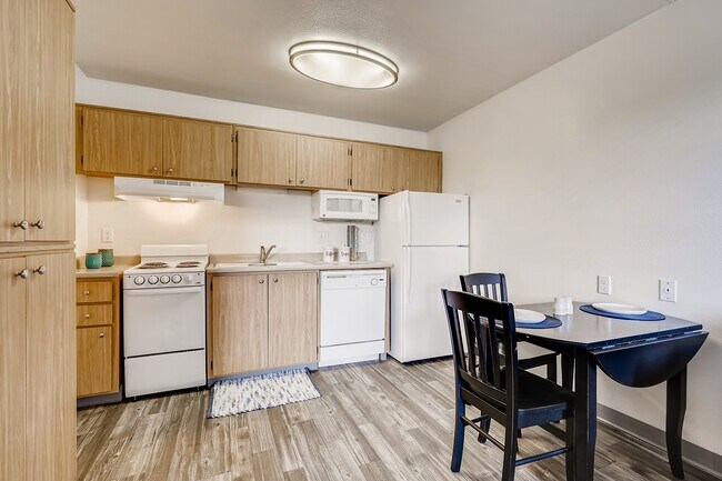Overlook at Sunset Point - Apartments in Layton, UT | Apartments.com