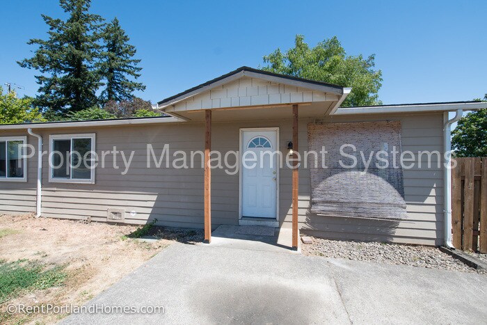 8908 SE Flavel Dr, Portland, OR 97206 - House Rental in Portland, OR ...