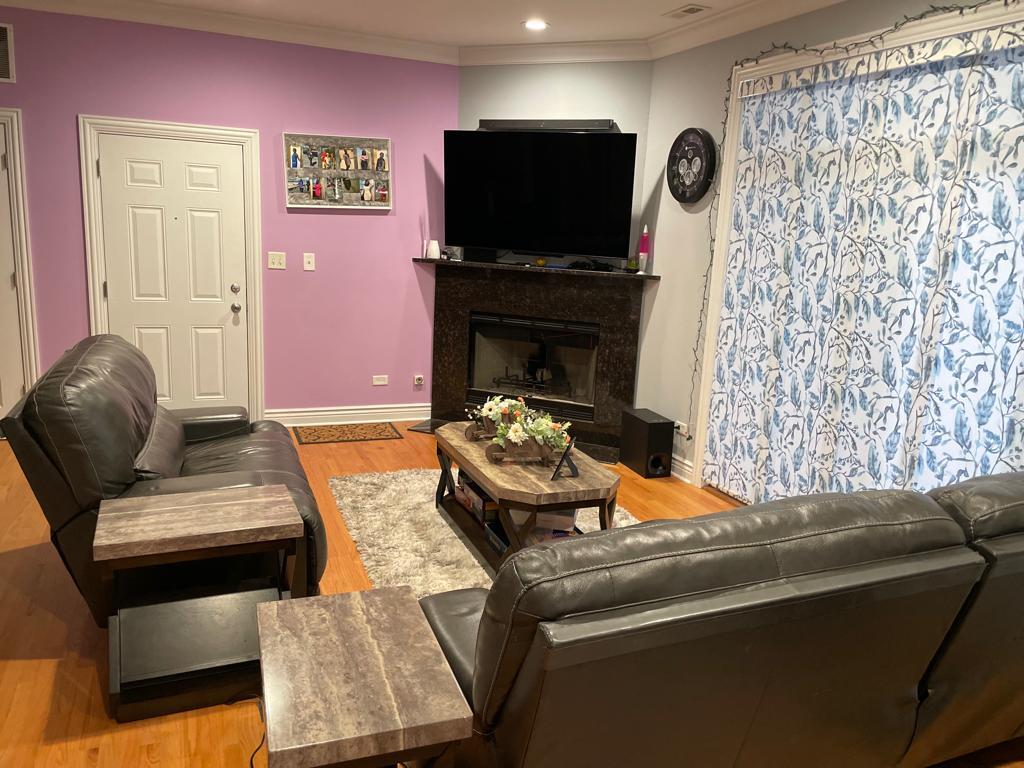 2551 W Arthur Ave Unit 2E, Chicago, IL 60645 - Condo for Rent in ...