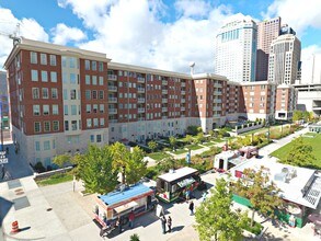 Highpoint on Columbus Commons Rentals - Columbus, OH | Apartments.com