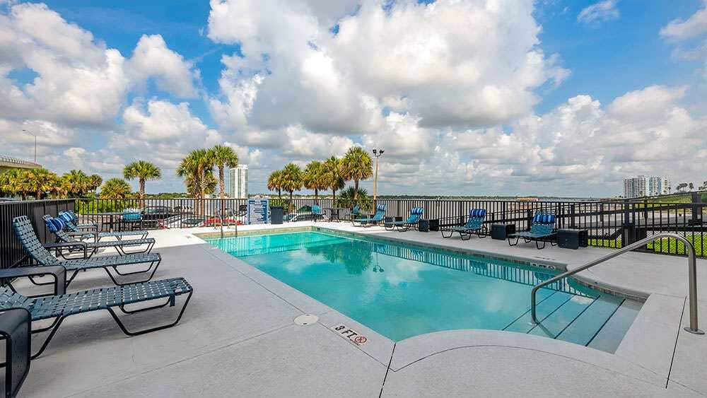 The Overlook at Daytona - 100 Seabreeze Blvd Daytona Beach, FL 32118 ...