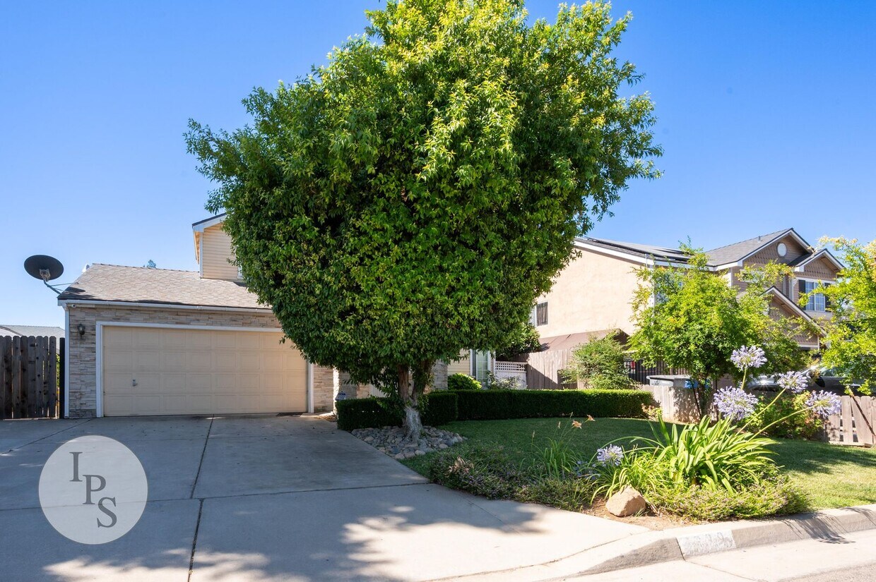 4739 W Bellaire Way, Fresno, CA 93722 - House Rental in Fresno, CA ...