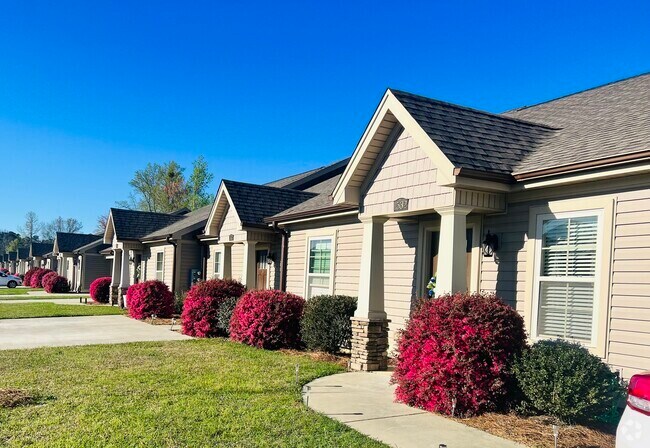 West Lakes Apartments for Rent with Hardwood Floors - Florence, SC ...