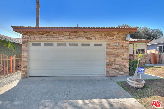 1110 W 156TH St, COMPTON, CA 90220 - House Rental in COMPTON, CA ...