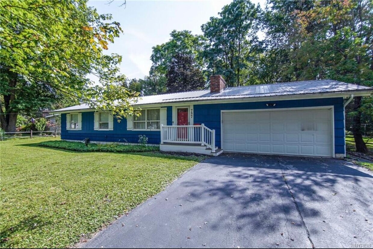 757 Warren Dr, East Aurora, NY 14052 - House Rental in East Aurora, NY ...