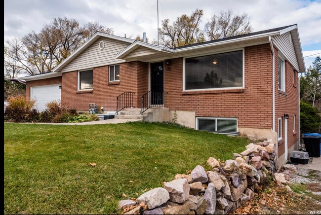 Apartments for Rent with High Ceilings in Avon UT