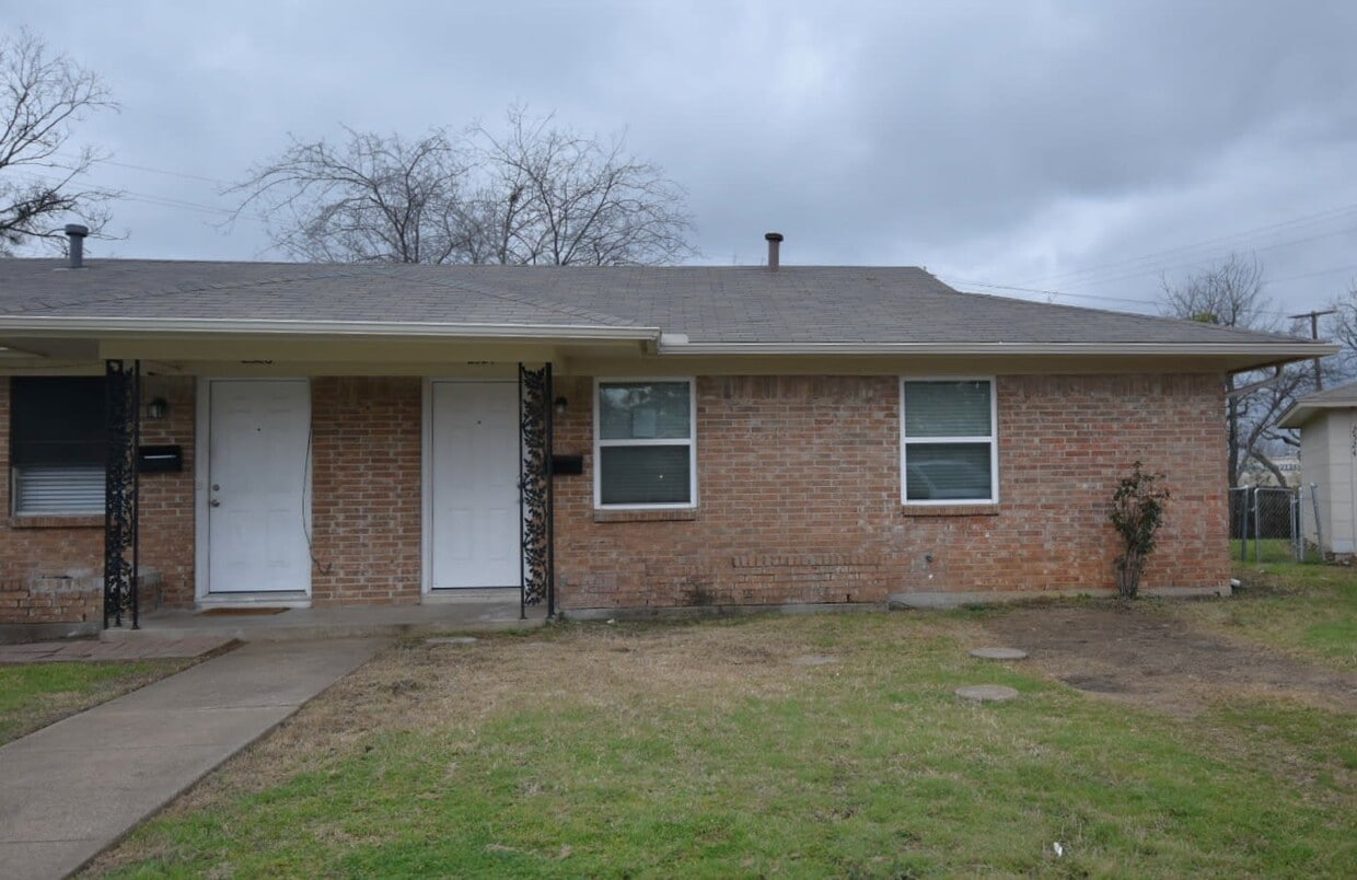 2524 Normont Cir, Fort Worth, TX 76103 | Apartments.com