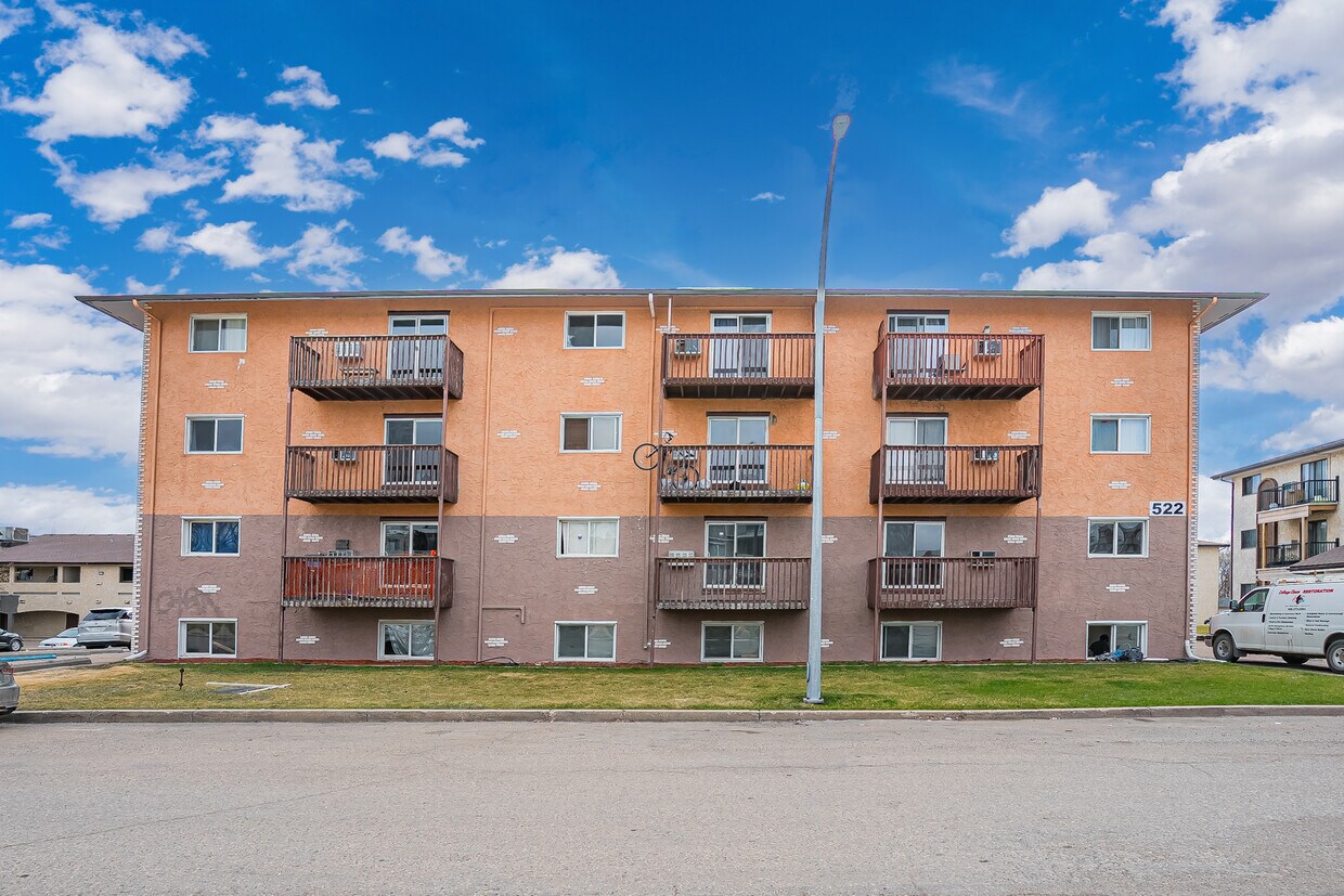 522 X Av S Unit 304, Saskatoon, SK S7M 4X9 Apartments - 522 X Av S Saskatoon, SK | Apartments.com