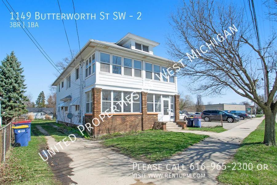 1149 Butterworth St Sw Unit 2, Grand Rapids, MI 49504 - Room for Rent ...
