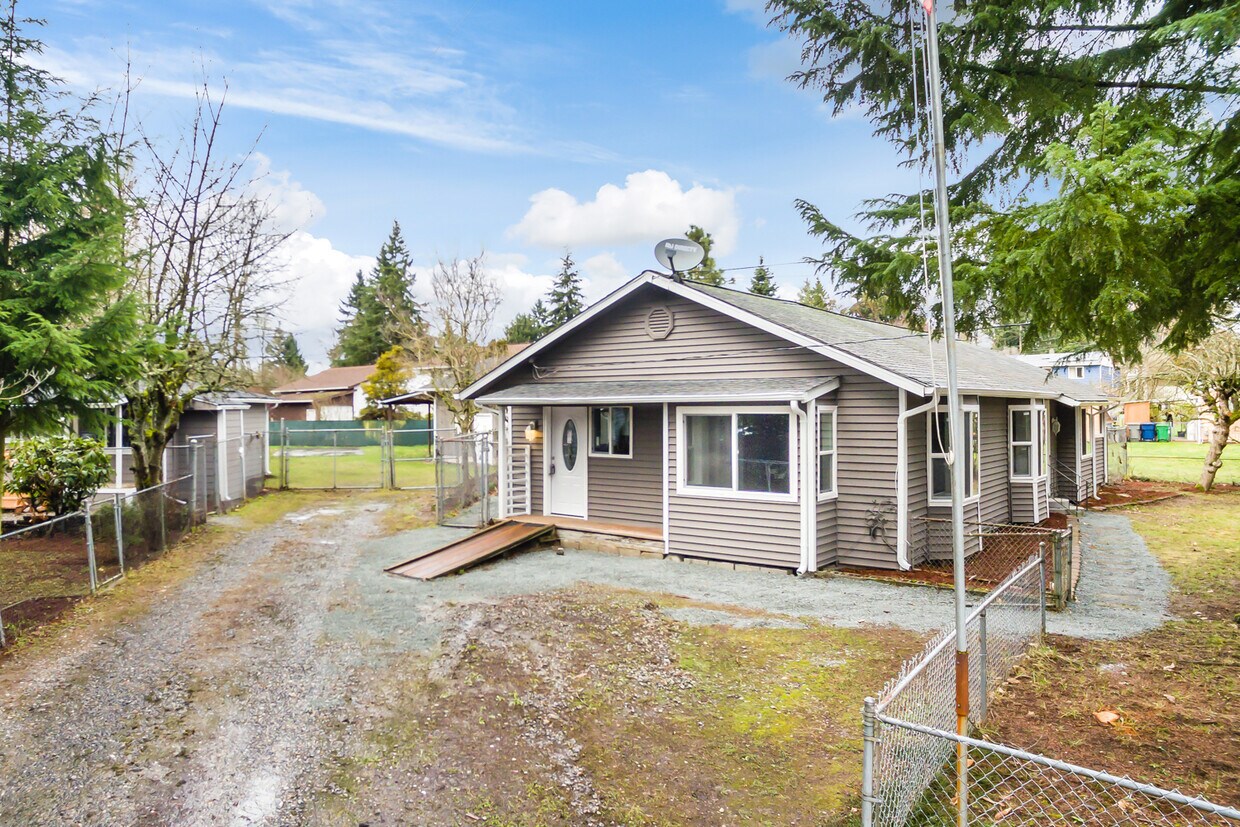 14121 6th Ave SW, Burien, WA 98166 - House Rental in Burien, WA ...