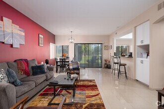 Desert Princess Apartments for Rent with a Walk-In Closet - Cathedral ...