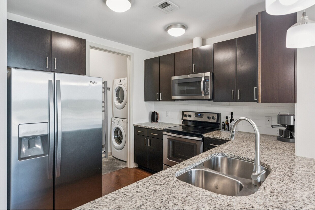Skyhouse Buckhead - 3390 Stratford Rd Atlanta, GA 30326 | Apartments.com