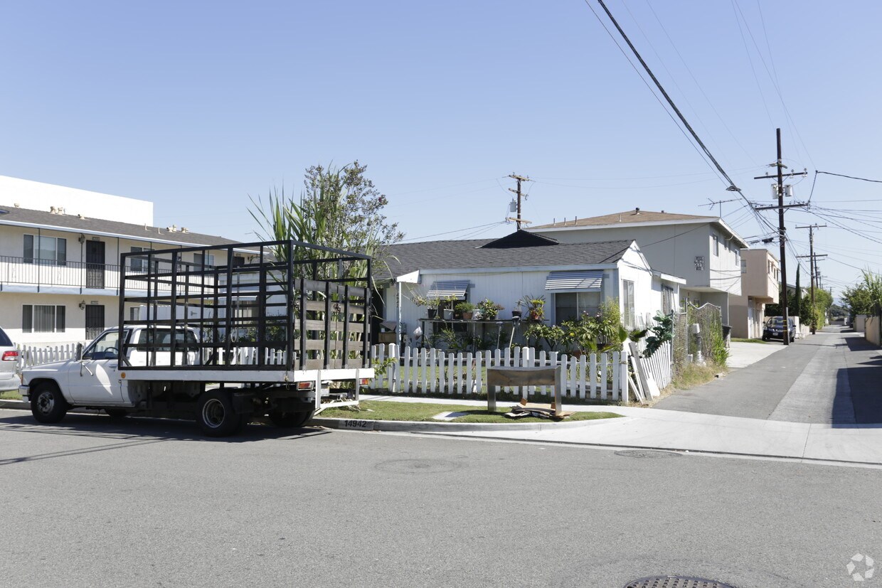 14942 Monroe St, Midway City, CA 92655 - 14942 Monroe St Midway City ...