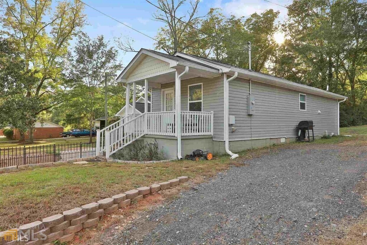 42 Richard Allen Dr, Newnan, GA 30263 - House Rental in Newnan, GA ...