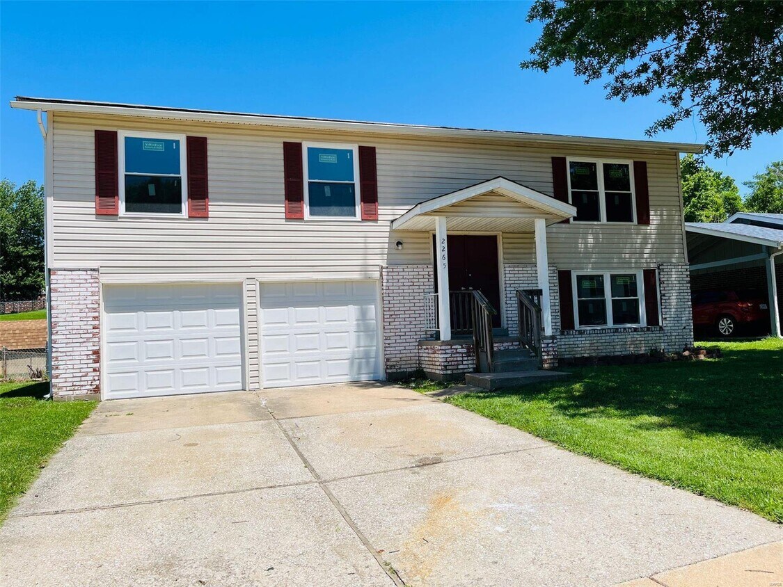 2265 White Ash Ct, Florissant, MO 63031 - House Rental in Florissant ...