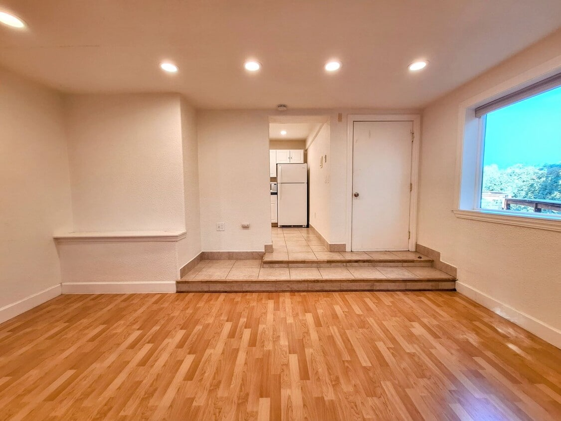 15975 Cerro Vista Dr Unit #2, Los Gatos, CA 95032 - Room for Rent in ...