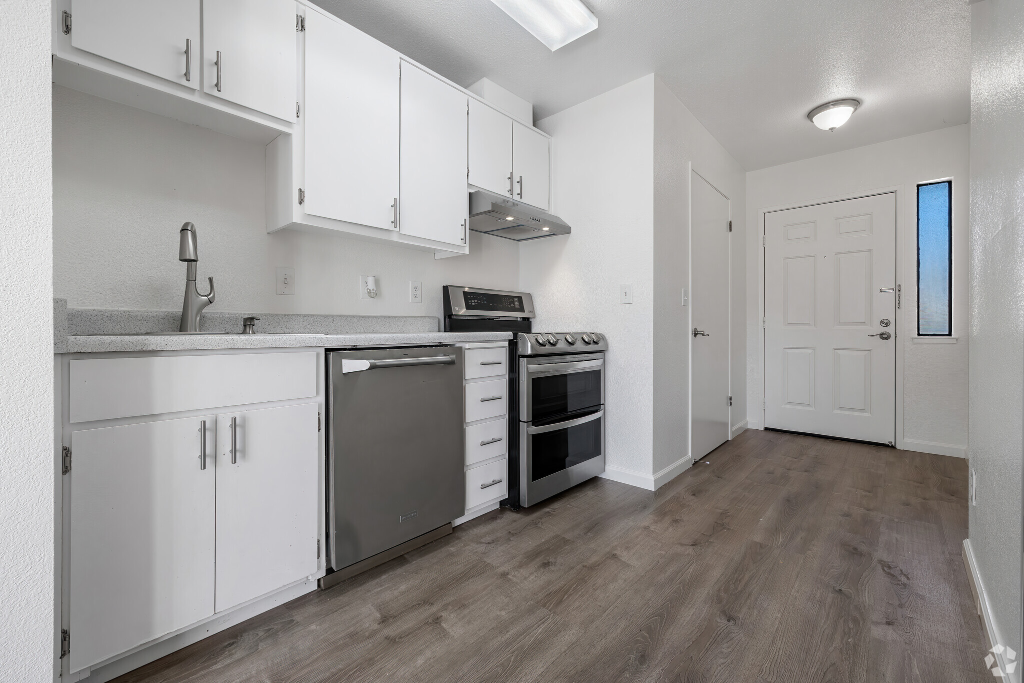 Santa Paula Commons Senior Property - 1500 Santa Paula Dr Modesto, CA ...