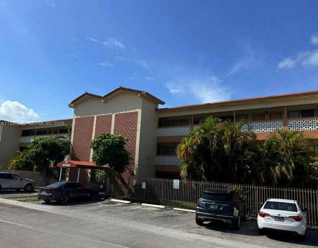 Apartments for Rent under $2,000 in Aviation Country Club, North Miami ...