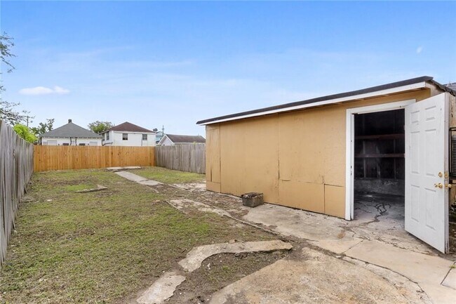 2826 N Dorgenois St, New Orleans, LA 70117 | Apartments.com