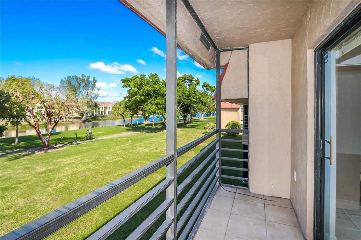 14923 SW 104th St Miami, FL 33196 - Alquileres en Miami, FL | Apartamentos.com