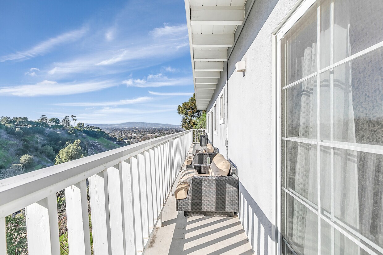 3615 Sunswept Dr Unit #3615, Studio City, CA 91604 - 3615 Sunswept Dr ...