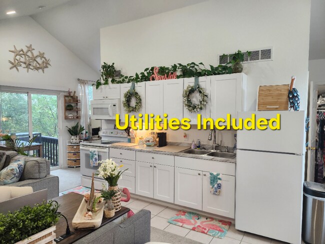 Apartments for Rent with Utilities Included Near Overlook at Firestone ...