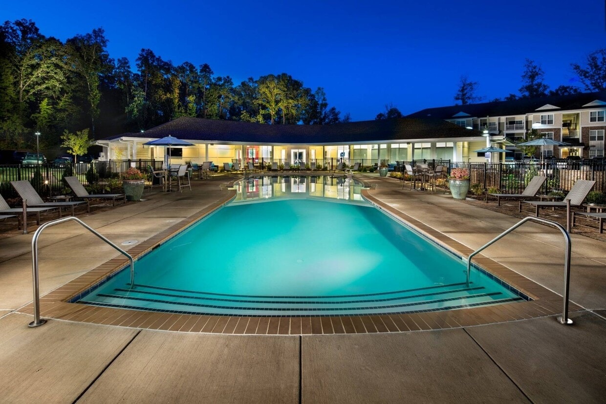 Colony at Centerpointe - Apartments in Midlothian, VA | Apartments.com