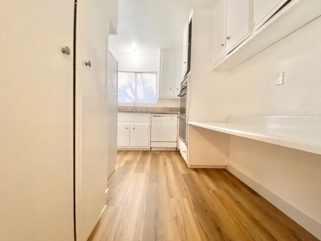 11926 Montana Ave Unit 7A, Los Angeles, CA 90049 - Room for Rent in Los ...