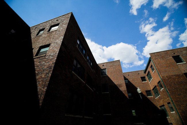 Utomin Apartments - Apartments in Indianapolis, IN | Apartments.com