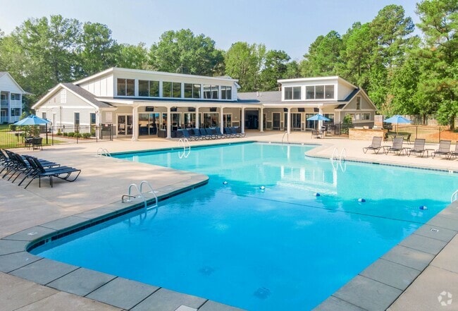 Summerfield Crossing Apartments under $400 - Chapel Hill, NC - 7 ...