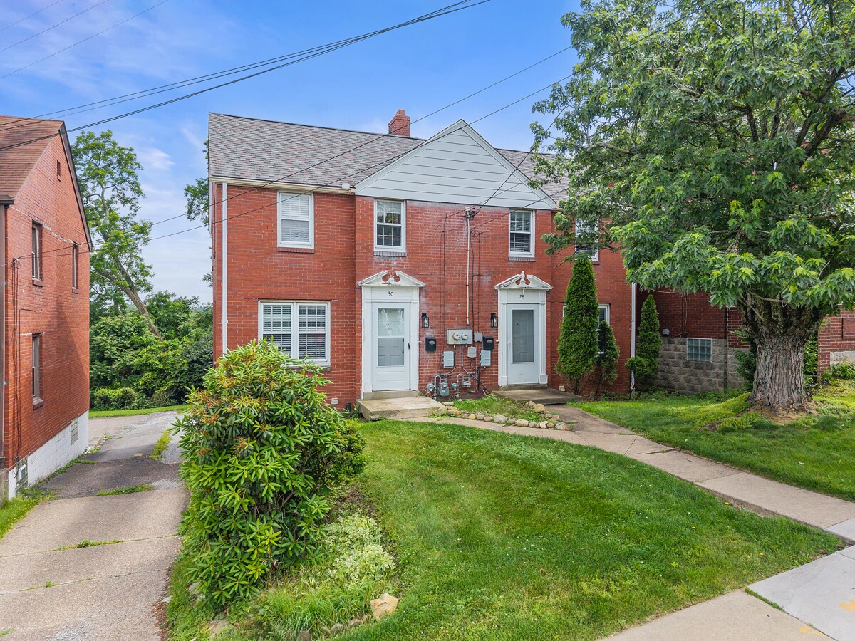 28 Hillman St, Pittsburgh, PA 15227 - Townhome Rentals in Pittsburgh PA ...