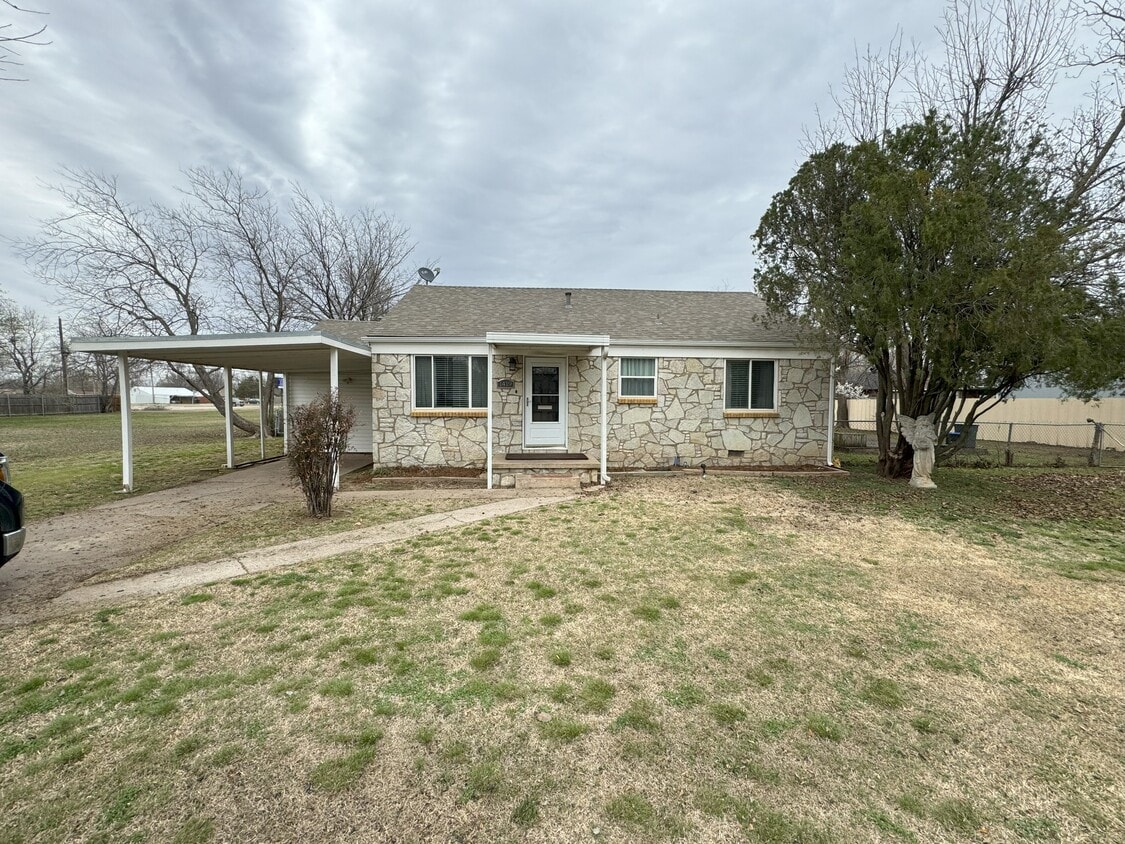 1419 Eisenhower Rd, Norman, OK 73069 - House Rental in Norman, OK | Apartments.com