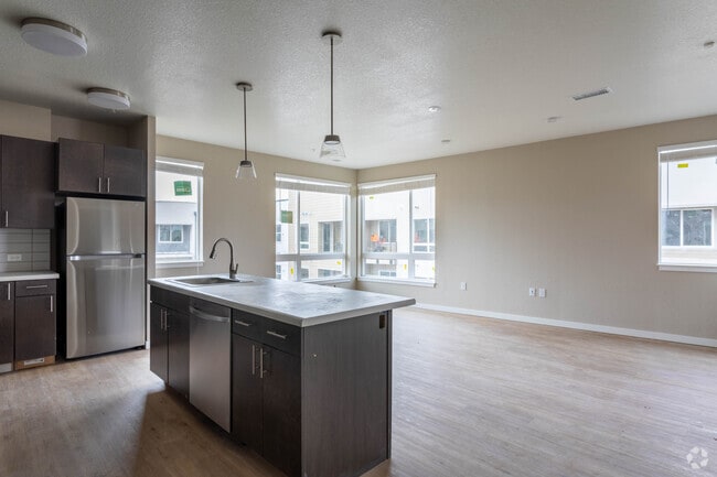 Crossing Pointe South Apartments - 4220 E 104th Ave Thornton, CO ...