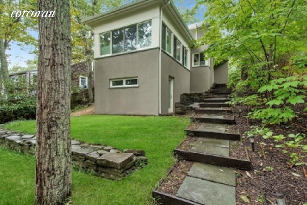12 Spring Ln, Sag Harbor, NY 11963 | Apartments.com