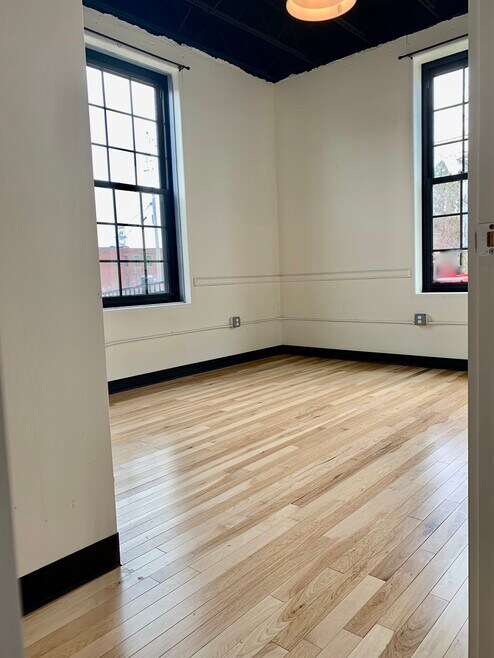 Apartments for Rent with Hardwood Floors Near Limerick ME | Apartments.com