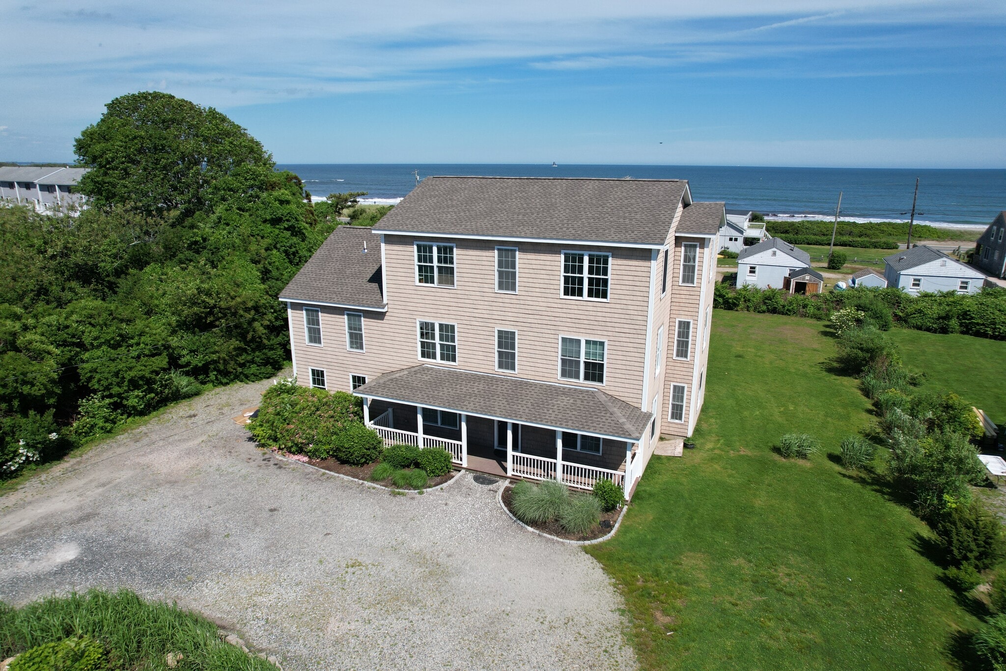 11 Defelice Rd, Narragansett, RI 02882 - House Rental in Narragansett ...