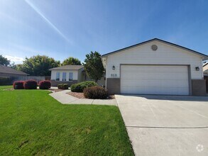 Highland Vista Apartments under $800 - Kennewick, WA - Updated Today ...